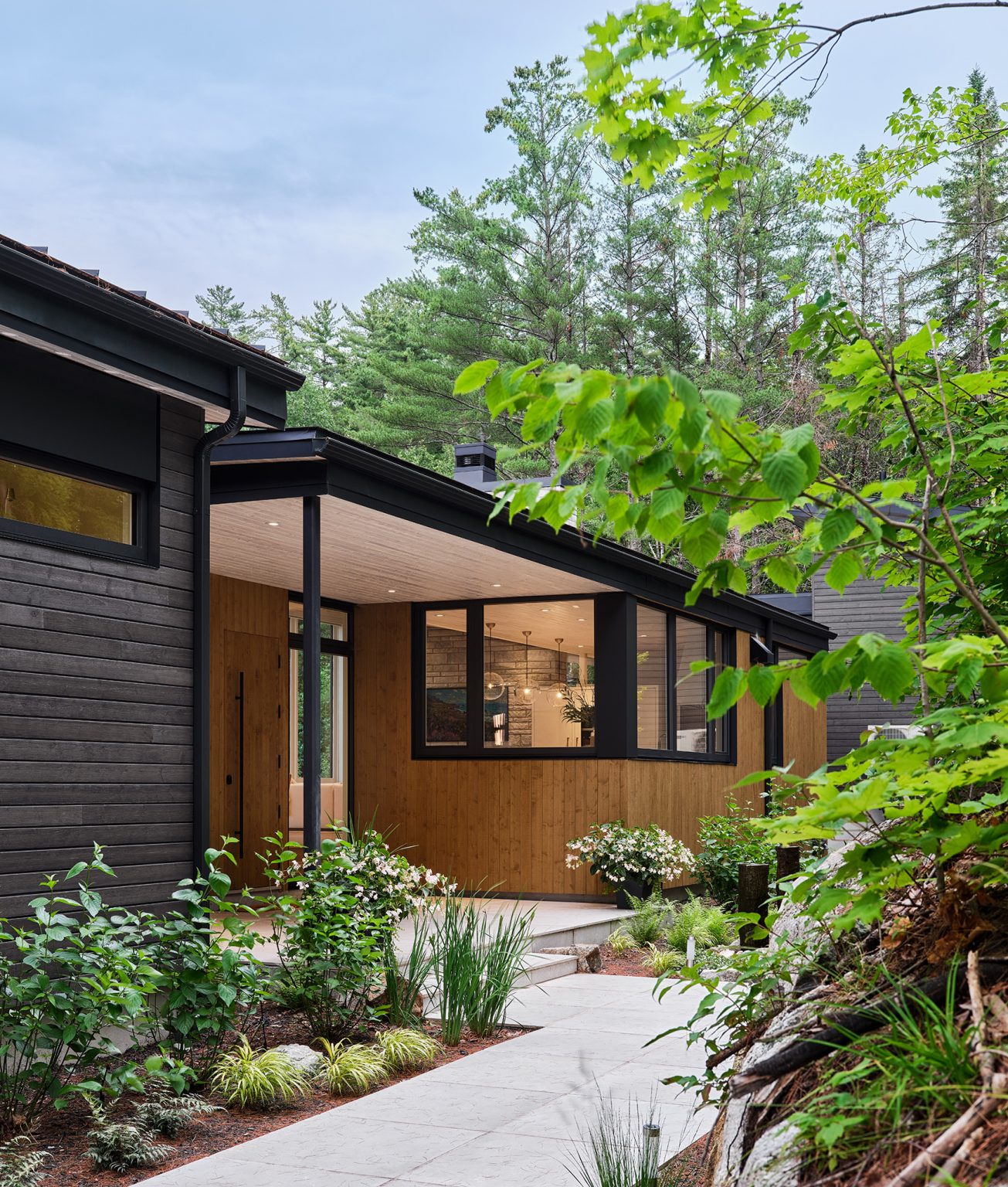 Lakehouse Retreat - Simmonds Architecture