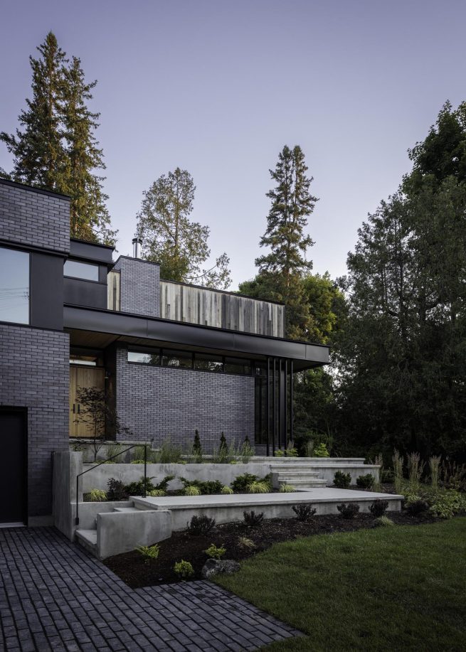 Ironspot Modern - Simmonds Architecture